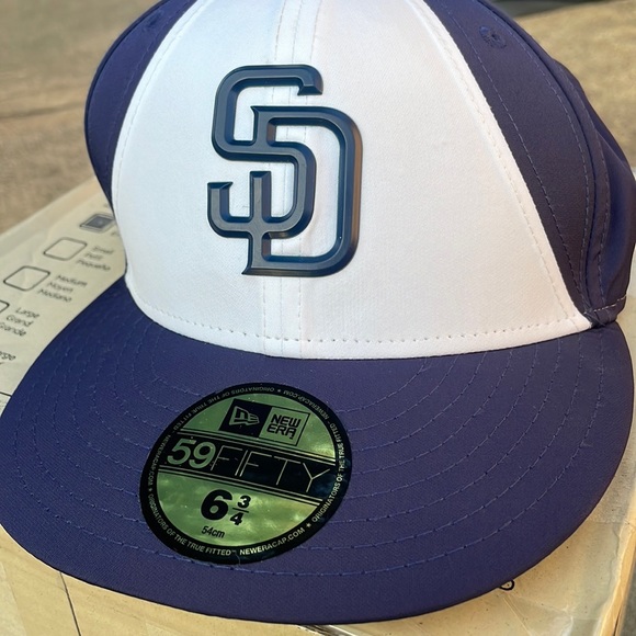 New Era | Accessories | New Era San Diego Padres Mlb Damaged Hat Has ...